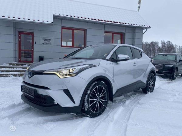 Серый Тойота C-HR 2017 в Радвилишкис, объемом двигателя 1.80 л и пробегом 140 тыс. км за 15250 €, фото 1 на AUTOMOTO.COM.LV