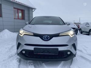 Pelēks Toyota C-HR 2017 Radviliškis, ar dzinēja tilpumu 1.80 L un nobraukumu 140 tūkst. km par 15250 €, foto 5 vietnē AUTOMOTO.COM.LV