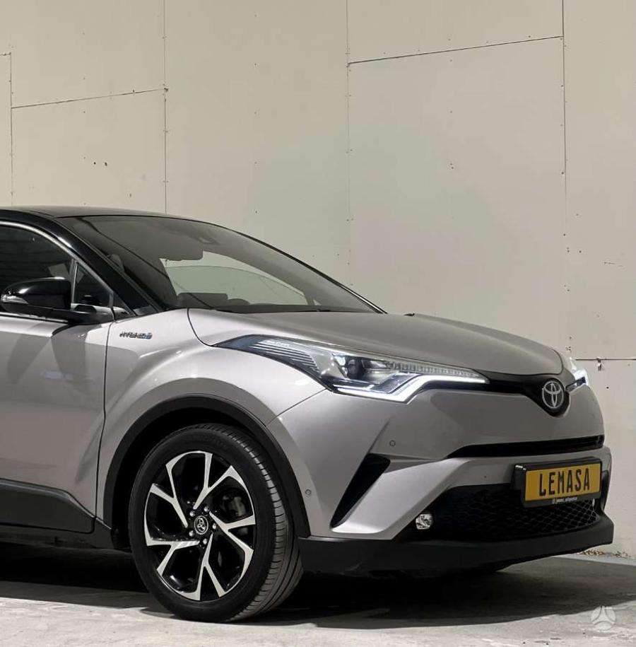 Pelēks Toyota C-HR 2017 Klaipėda, ar dzinēja tilpumu 1.80 L un nobraukumu 186 tūkst. km par 14500 €, foto 29 vietnē AUTOMOTO.COM.LV