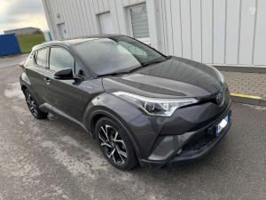 Серый Тойота C-HR 2017 в Утена, объемом двигателя 1.80 л и пробегом 145 тыс. км за 13900 €, фото  на AUTOMOTO.COM.LV