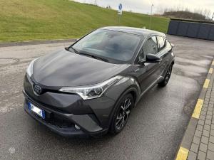 Серый Тойота C-HR 2017 в Утена, объемом двигателя 1.80 л и пробегом 145 тыс. км за 13900 €, фото 8 на AUTOMOTO.COM.LV