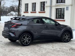 Серый Тойота C-HR 2017 в Паневежис, объемом двигателя 1.80 л и пробегом 179 тыс. км за 15800 €, фото 12 на AUTOMOTO.COM.LV