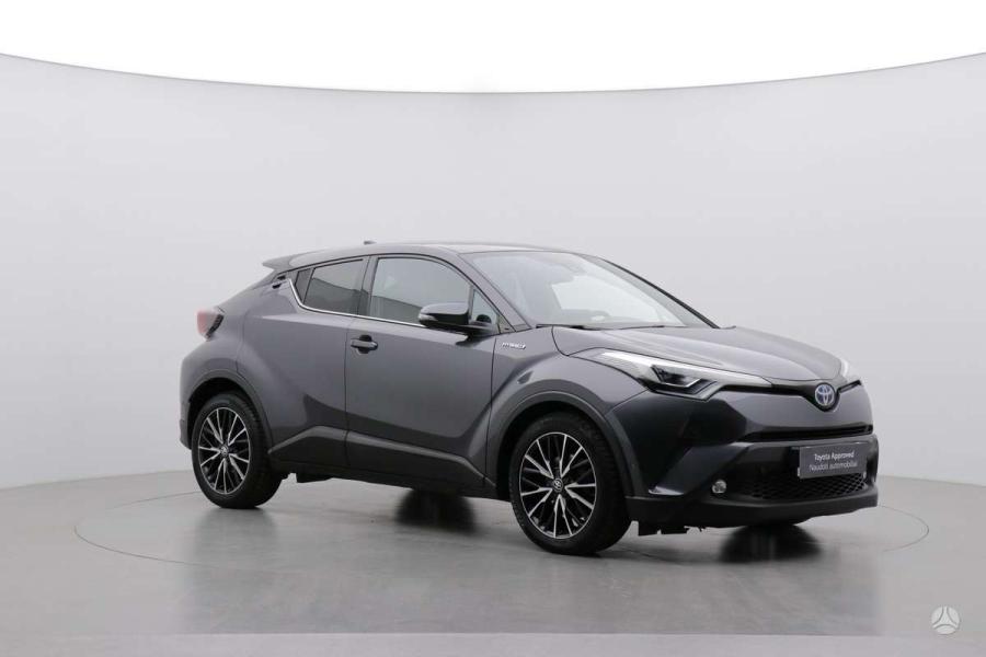 Grey Toyota C-HR 2017 in Vilnius, with an engine capacity of 1.80 L and mileage of 135 thousand km for 16900 €, photo 19 on AUTOMOTO.COM.LV