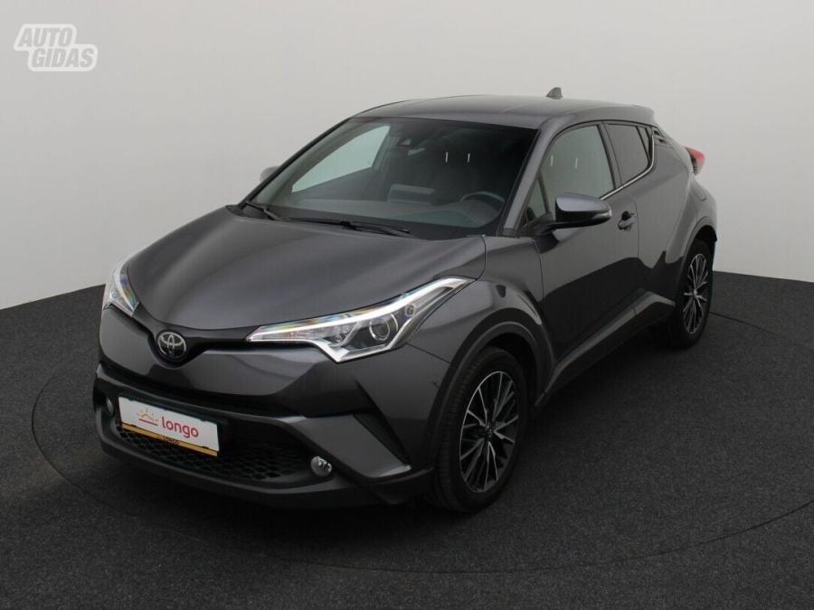 Grey Toyota C-HR 2017 in Vilnius, with an engine capacity of 1.20 L and mileage of 156 thousand km for 12899 €, photo 1 on AUTOMOTO.COM.LV