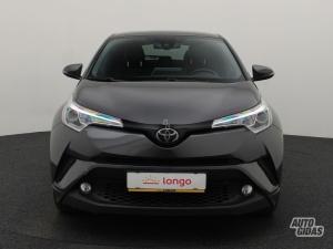 Grey Toyota C-HR 2017 in Vilnius, with an engine capacity of 1.20 L and mileage of 156 thousand km for 12899 €, photo 3 on AUTOMOTO.COM.LV