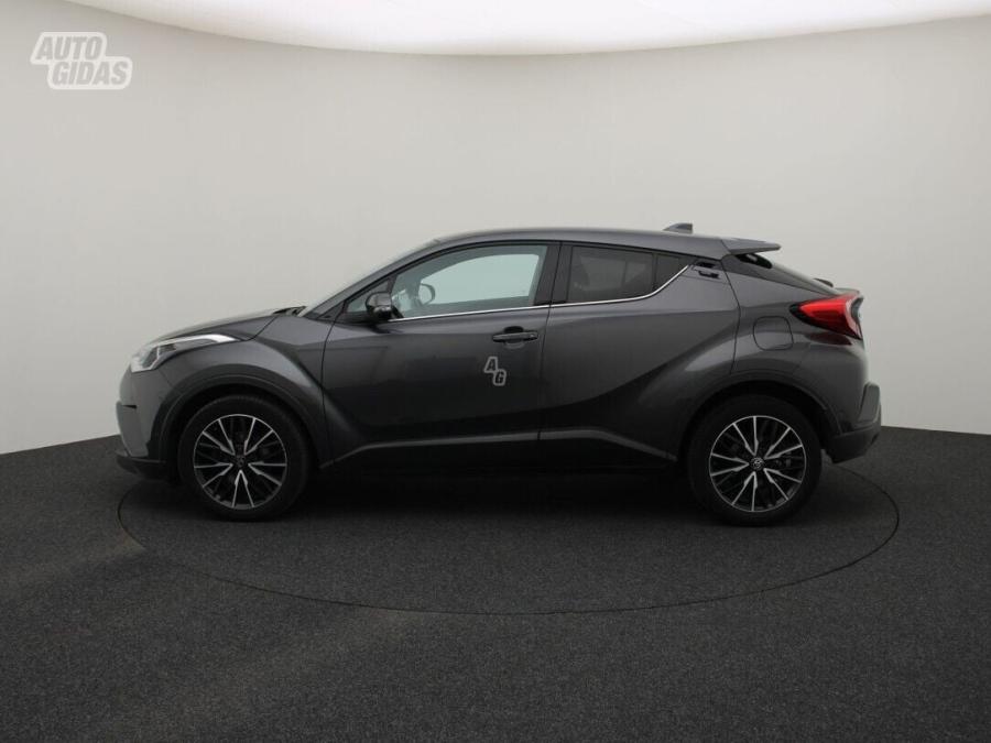 Grey Toyota C-HR 2017 in Vilnius, with an engine capacity of 1.20 L and mileage of 156 thousand km for 12899 €, photo 6 on AUTOMOTO.COM.LV
