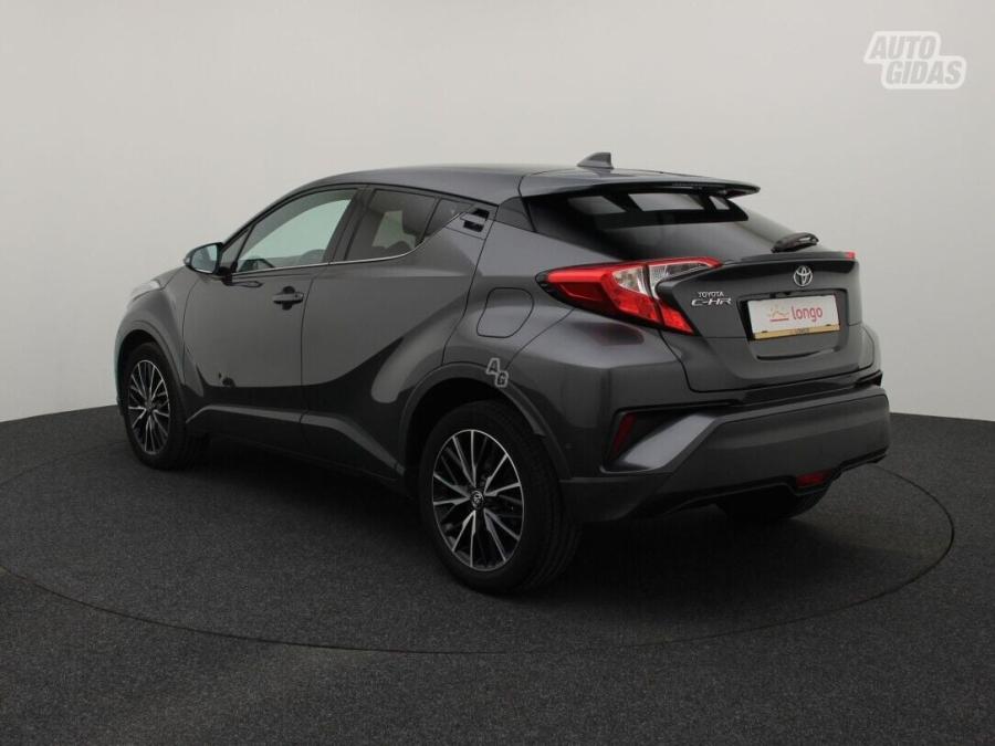 Grey Toyota C-HR 2017 in Vilnius, with an engine capacity of 1.20 L and mileage of 156 thousand km for 12899 €, photo 7 on AUTOMOTO.COM.LV