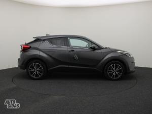Grey Toyota C-HR 2017 in Vilnius, with an engine capacity of 1.20 L and mileage of 156 thousand km for 12899 €, photo 9 on AUTOMOTO.COM.LV