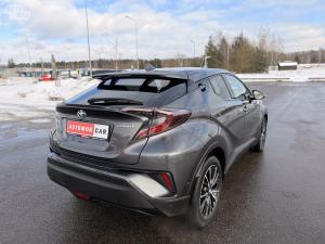 Pelēks Toyota C-HR 2017 Viļņa, ar dzinēja tilpumu 1.80 L un nobraukumu 131 tūkst. km par 15950 €, foto 4 vietnē AUTOMOTO.COM.LV