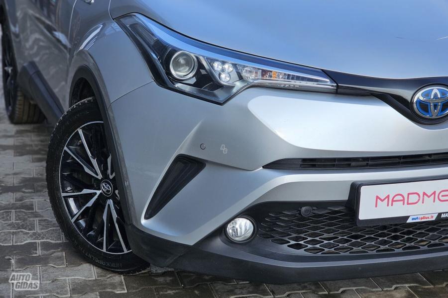 Pelēks Toyota C-HR 2017 Viļņa, ar dzinēja tilpumu 1.80 L un nobraukumu 207 tūkst. km par 14750 €, foto 16 vietnē AUTOMOTO.COM.LV