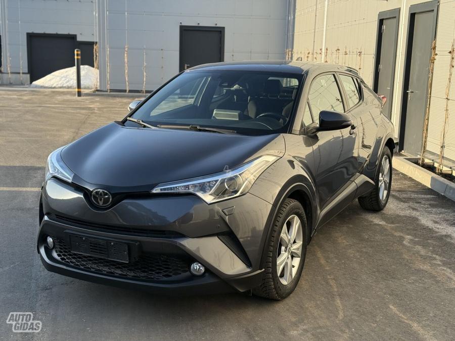 Pelēks Toyota C-HR 2017 Utena, ar dzinēja tilpumu 1.20 L un nobraukumu 162 tūkst. km par 12950 €, foto 4 vietnē AUTOMOTO.COM.LV