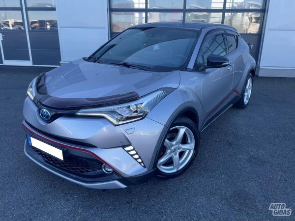 Pelēks Toyota C-HR 2017 Klaipėda, ar dzinēja tilpumu 1.80 L un nobraukumu 162 tūkst. km par 17200 €, foto 2 vietnē AUTOMOTO.COM.LV