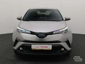 Grey Toyota C-HR 2017 in Vilnius, with an engine capacity of 1.80 L and mileage of 212 thousand km for 14899 €, photo 4 on AUTOMOTO.COM.LV