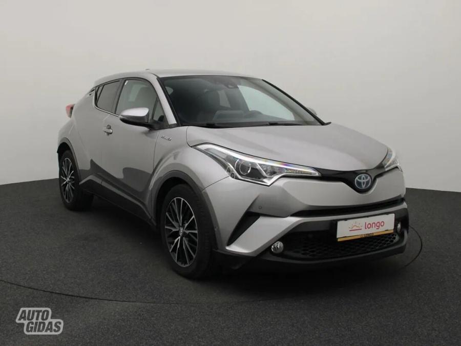 Grey Toyota C-HR 2017 in Vilnius, with an engine capacity of 1.80 L and mileage of 212 thousand km for 14899 €, photo 11 on AUTOMOTO.COM.LV