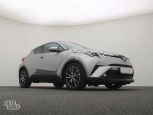 Grey Toyota C-HR 2017 in Vilnius, with an engine capacity of 1.80 L and mileage of 212 thousand km for 14899 €, photo 12 on AUTOMOTO.COM.LV