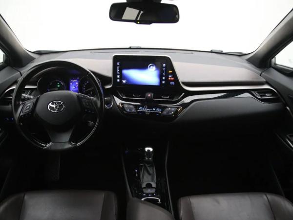 Pelēks Toyota C-HR 2017 Viļņa, ar dzinēja tilpumu 1.80 L un nobraukumu 171 tūkst. km par 16199 €, foto 2 vietnē AUTOMOTO.COM.LV