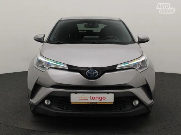 Pelēks Toyota C-HR 2017 Viļņa, ar dzinēja tilpumu 1.80 L un nobraukumu 171 tūkst. km par 16199 €, foto 3 vietnē AUTOMOTO.COM.LV
