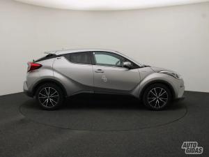 Серый Тойота C-HR 2017 в Вильнюс, объемом двигателя 1.80 л и пробегом 171 тыс. км за 16199 €, фото 10 на AUTOMOTO.COM.LV