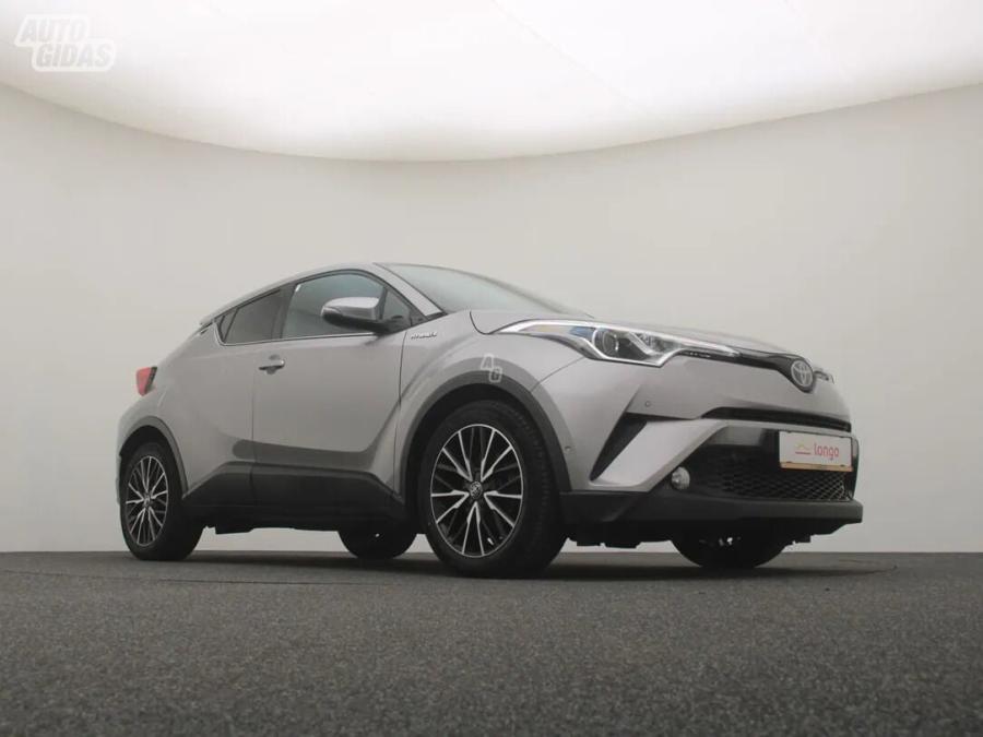 Серый Тойота C-HR 2017 в Вильнюс, объемом двигателя 1.80 л и пробегом 171 тыс. км за 16199 €, фото 12 на AUTOMOTO.COM.LV