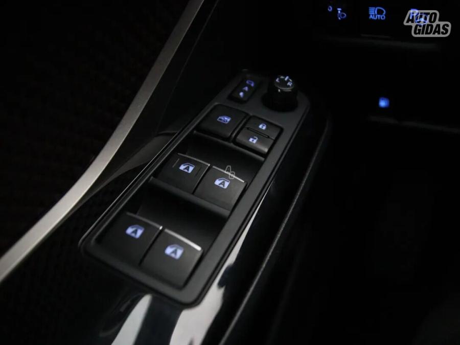 Серый Тойота C-HR 2017 в Вильнюс, объемом двигателя 1.80 л и пробегом 171 тыс. км за 16199 €, фото 27 на AUTOMOTO.COM.LV