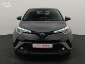 Серый Тойота C-HR 2017 в Вильнюс, объемом двигателя 1.80 л и пробегом 170 тыс. км за 16099 €, фото 4 на AUTOMOTO.COM.LV