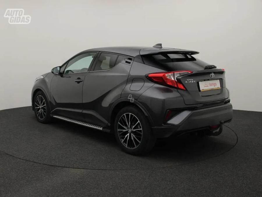 Серый Тойота C-HR 2017 в Вильнюс, объемом двигателя 1.80 л и пробегом 170 тыс. км за 16099 €, фото 8 на AUTOMOTO.COM.LV