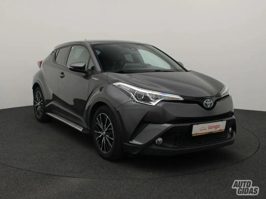 Серый Тойота C-HR 2017 в Вильнюс, объемом двигателя 1.80 л и пробегом 170 тыс. км за 16099 €, фото 11 на AUTOMOTO.COM.LV
