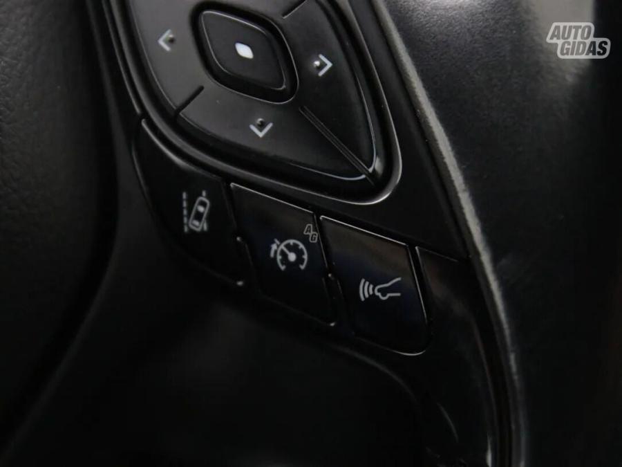 Серый Тойота C-HR 2017 в Вильнюс, объемом двигателя 1.80 л и пробегом 170 тыс. км за 16099 €, фото 32 на AUTOMOTO.COM.LV