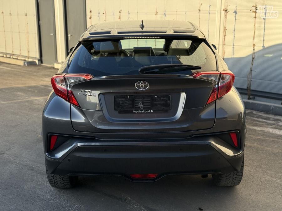 Grey Toyota C-HR 2017 in Utena, with an engine capacity of 1.20 L and mileage of 162 thousand km for 11600 €, photo 13 on AUTOMOTO.COM.LV