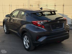 Grey Toyota C-HR 2017 in Utena, with an engine capacity of 1.20 L and mileage of 162 thousand km for 11600 €, photo 14 on AUTOMOTO.COM.LV