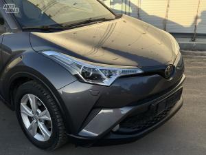 Pelēks Toyota C-HR 2017 Utena, ar dzinēja tilpumu 1.20 L un nobraukumu 162 tūkst. km par 11600 €, foto 5 vietnē AUTOMOTO.COM.LV