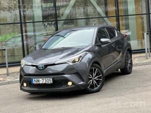 Серый Тойота C-HR 2017 в Рига, объемом двигателя 1.80 л и пробегом 157 тыс. км за 15250 €, фото  на AUTOMOTO.COM.LV