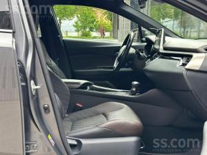 Серый Тойота C-HR 2017 в Рига, объемом двигателя 1.80 л и пробегом 157 тыс. км за 15250 €, фото 22 на AUTOMOTO.COM.LV