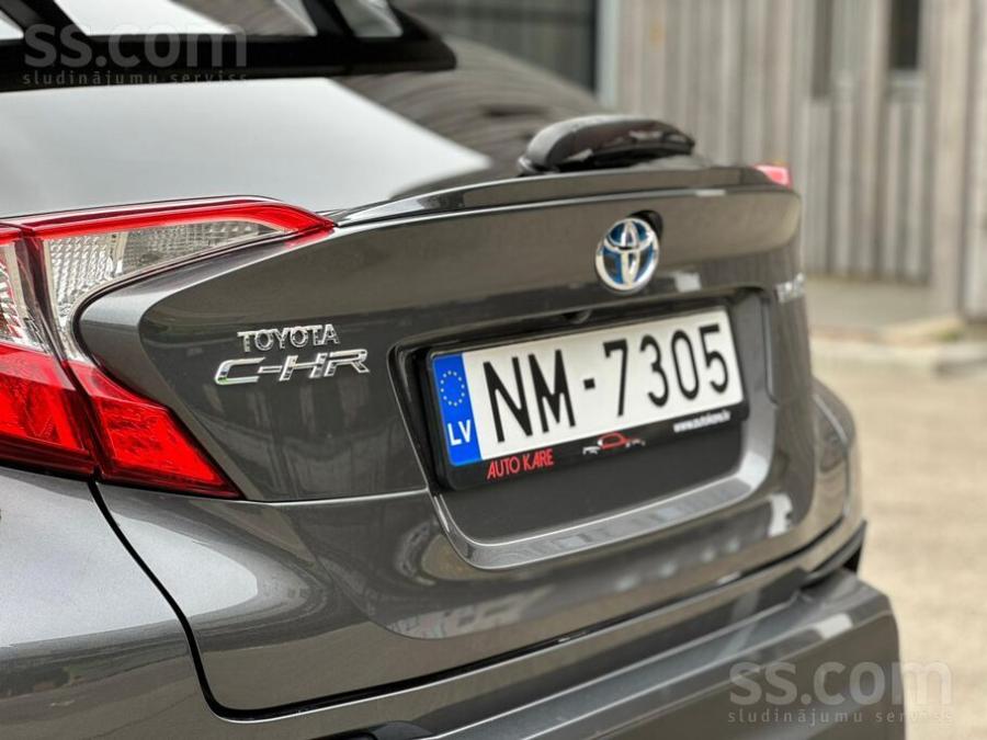 Серый Тойота C-HR 2017 в Рига, объемом двигателя 1.80 л и пробегом 157 тыс. км за 15250 €, фото 29 на AUTOMOTO.COM.LV