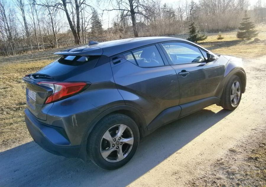 Pelēks Toyota C-HR 2017 Rīga, ar dzinēja tilpumu 1.20 L un nobraukumu 173 tūkst. km par 12890 €, foto 10 vietnē AUTOMOTO.COM.LV