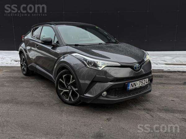 Grey Toyota C-HR 2017 in Jelgava, with an engine capacity of 1.80 L and mileage of 0 thousand km for 13700 €, photo 1 on AUTOMOTO.COM.LV