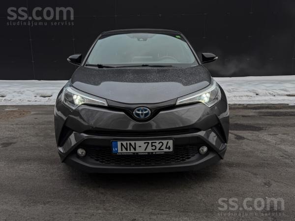 Grey Toyota C-HR 2017 in Jelgava, with an engine capacity of 1.80 L and mileage of 0 thousand km for 13700 €, photo 2 on AUTOMOTO.COM.LV