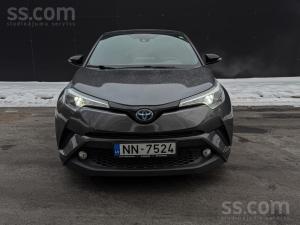 Pelēks Toyota C-HR 2017 Jelgava, ar dzinēja tilpumu 1.80 L un nobraukumu 0 tūkst. km par 13700 €, foto 3 vietnē AUTOMOTO.COM.LV