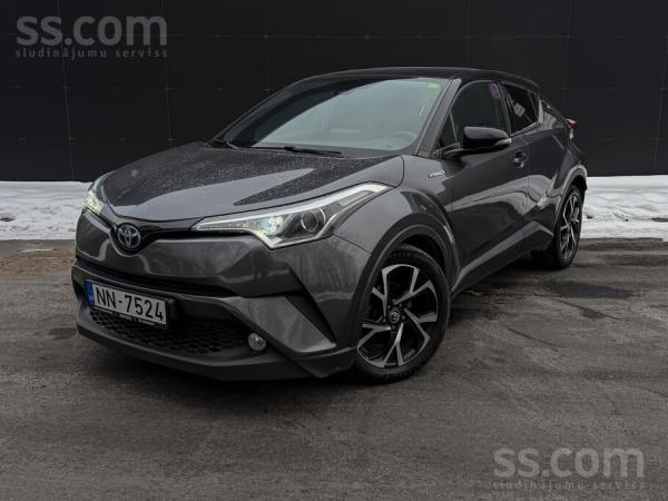 Grey Toyota C-HR 2017 in Jelgava, with an engine capacity of 1.80 L and mileage of 0 thousand km for 13700 €, photo 3 on AUTOMOTO.COM.LV