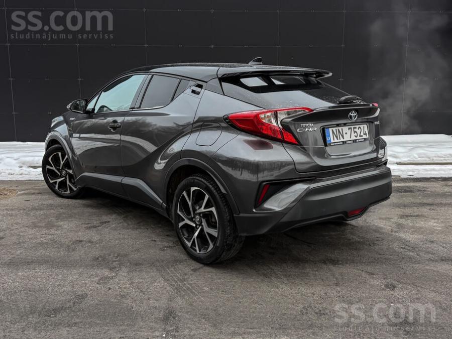 Pelēks Toyota C-HR 2017 Jelgava, ar dzinēja tilpumu 1.80 L un nobraukumu 0 tūkst. km par 13700 €, foto 6 vietnē AUTOMOTO.COM.LV