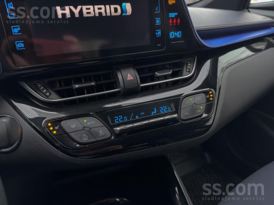 Pelēks Toyota C-HR 2017 Jelgava, ar dzinēja tilpumu 1.80 L un nobraukumu 0 tūkst. km par 13700 €, foto 16 vietnē AUTOMOTO.COM.LV