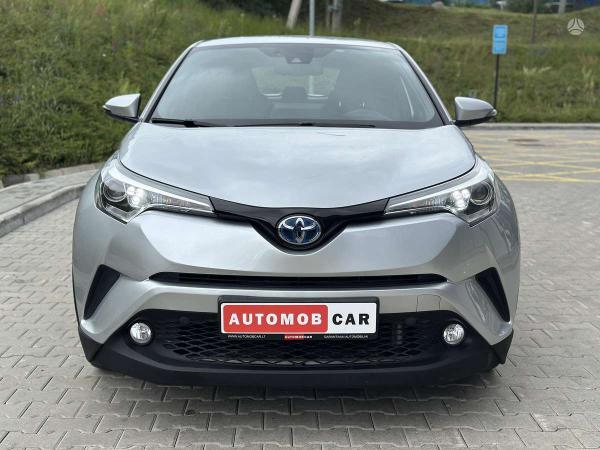Pelēks Toyota C-HR 2017 Viļņa, ar dzinēja tilpumu 1.80 L un nobraukumu 43 tūkst. km par 17350 €, foto 3 vietnē AUTOMOTO.COM.LV