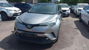 Серый Тойота C-HR 2017 в Паневежис, объемом двигателя 1.80 л и пробегом 62 тыс. км за 9999 €, фото 6 на AUTOMOTO.COM.LV
