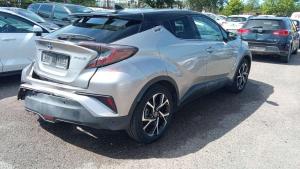 Серый Тойота C-HR 2017 в Паневежис, объемом двигателя 1.80 л и пробегом 62 тыс. км за 9999 €, фото 12 на AUTOMOTO.COM.LV