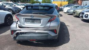 Серый Тойота C-HR 2017 в Паневежис, объемом двигателя 1.80 л и пробегом 62 тыс. км за 9999 €, фото 14 на AUTOMOTO.COM.LV
