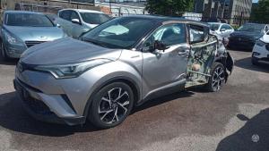 Серый Тойота C-HR 2017 в Паневежис, объемом двигателя 1.80 л и пробегом 62 тыс. км за 9999 €, фото 25 на AUTOMOTO.COM.LV