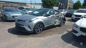 Серый Тойота C-HR 2017 в Паневежис, объемом двигателя 1.80 л и пробегом 62 тыс. км за 9999 €, фото 26 на AUTOMOTO.COM.LV