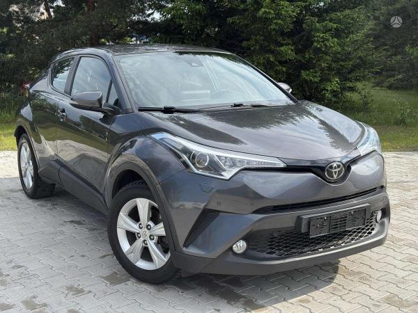 Grey Toyota C-HR 2017 in Utena, with an engine capacity of 1.20 L and mileage of 162 thousand km for 11600 €, photo 2 on AUTOMOTO.COM.LV