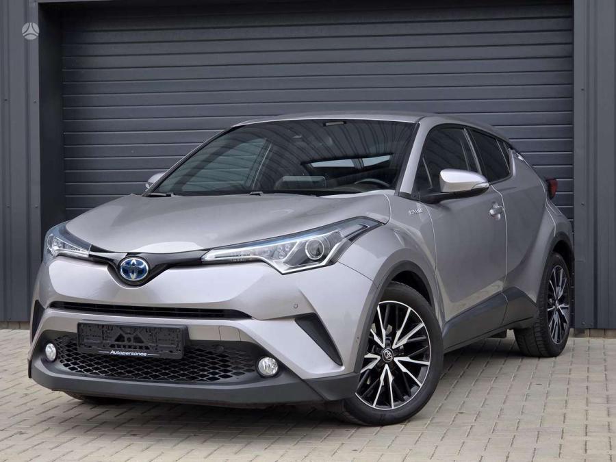 Серый Тойота C-HR 2017 в Каунас, объемом двигателя 1.80 л и пробегом 230 тыс. км за 15850 €, фото 4 на AUTOMOTO.COM.LV