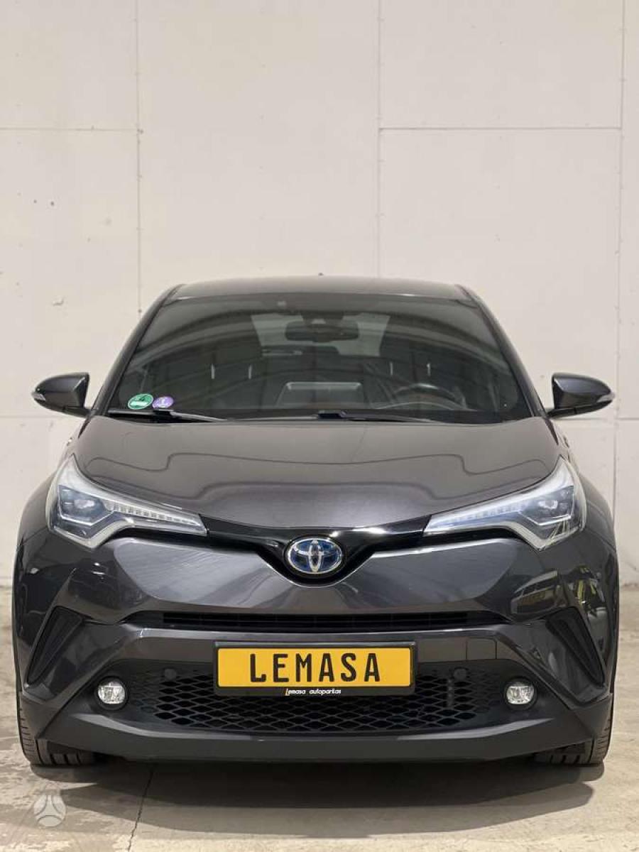 Серый Тойота C-HR 2017 в Клайпеда, объемом двигателя 1.80 л и пробегом 205 тыс. км за 15990 €, фото 11 на AUTOMOTO.COM.LV